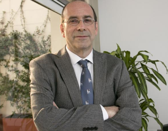 Edgardo Zablotsky: «Estar cambiando planes de estudio cada dos años no ...